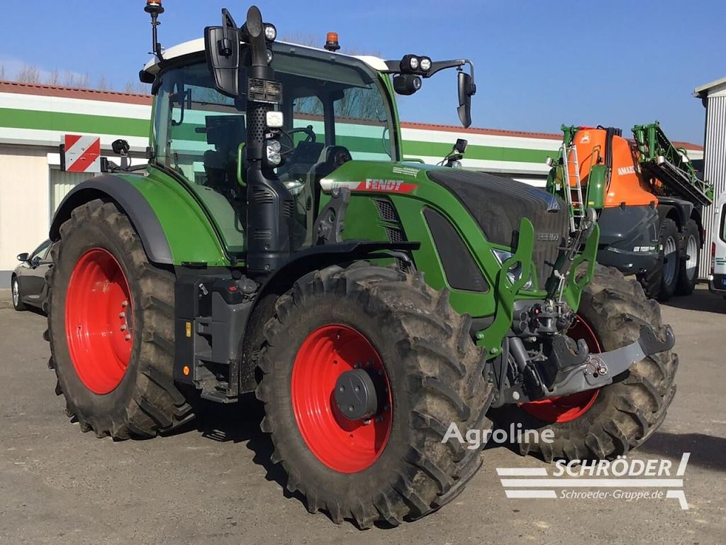 Fendt 718 VARIO traktor točkaš