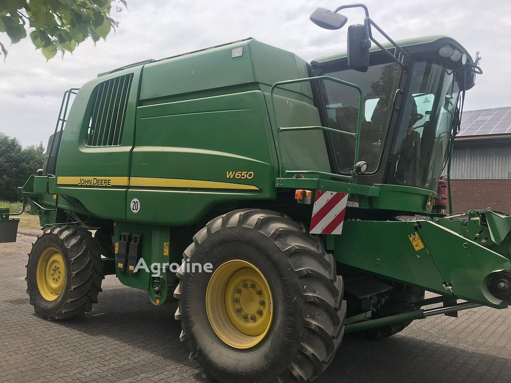 John Deere W650 kombajn za žito
