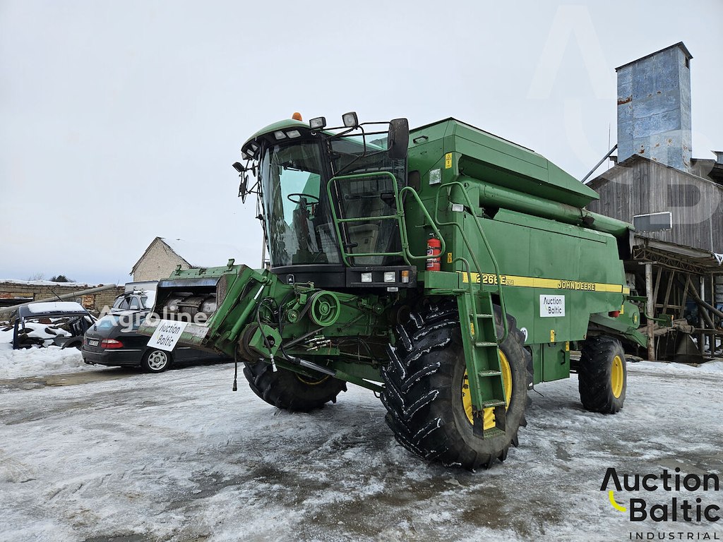 Prodaje se John Deere 2266 kombajn za žito na aukciji