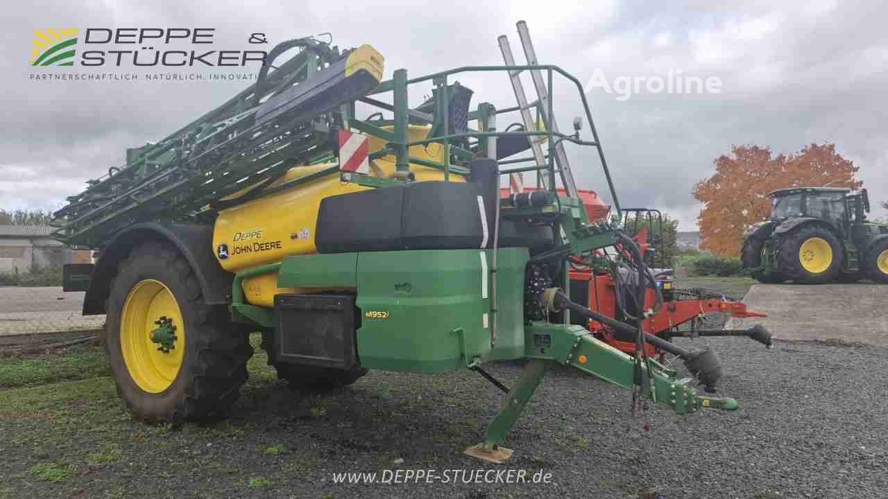 John Deere M952i vučena prskalica