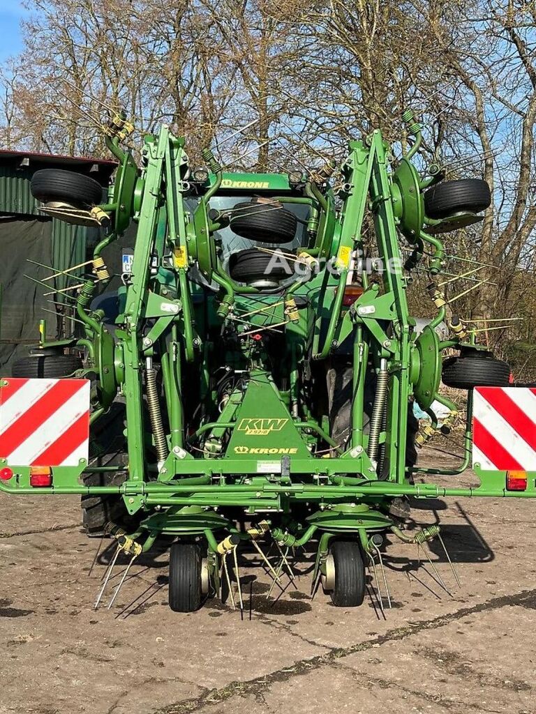 Krone KW 7.92 prevrtač sena