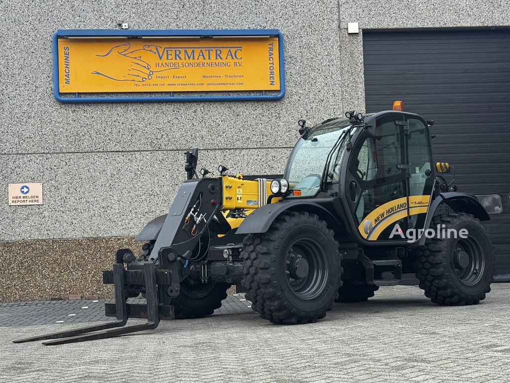 New Holland TH7.42 ELITE poljoprivredni utovarivač