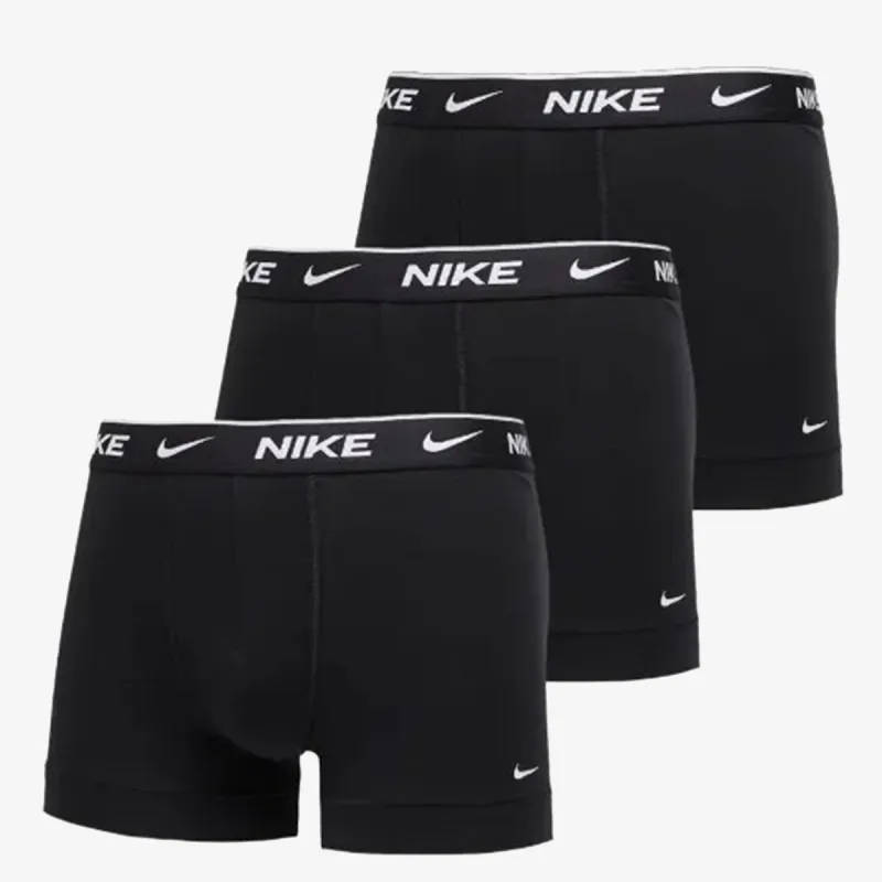 Nike Essential