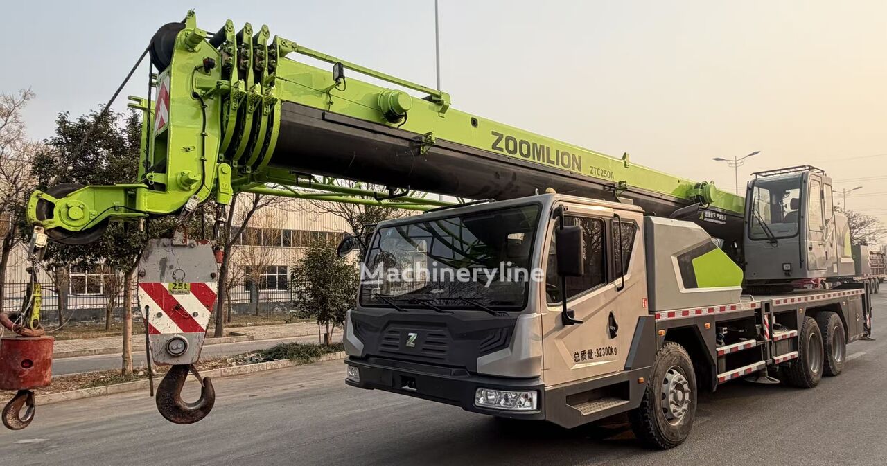 Zoomlion ZTC250A autodizalica
