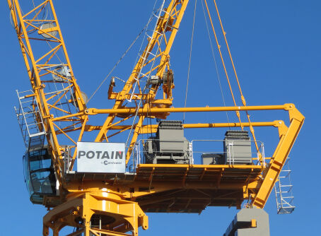 Potain MR 418 toranjska dizalica