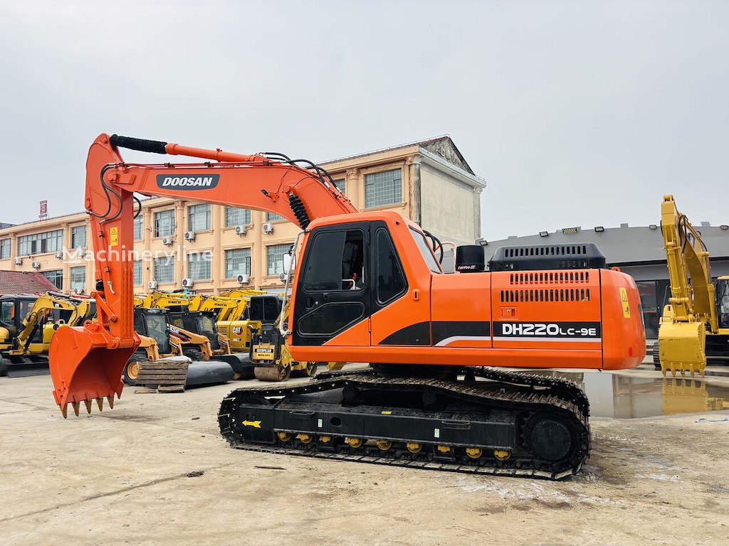 Doosan DH225 bager guseničar