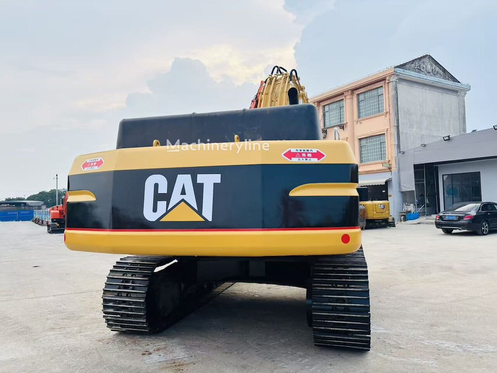 Caterpillar 330B bager guseničar