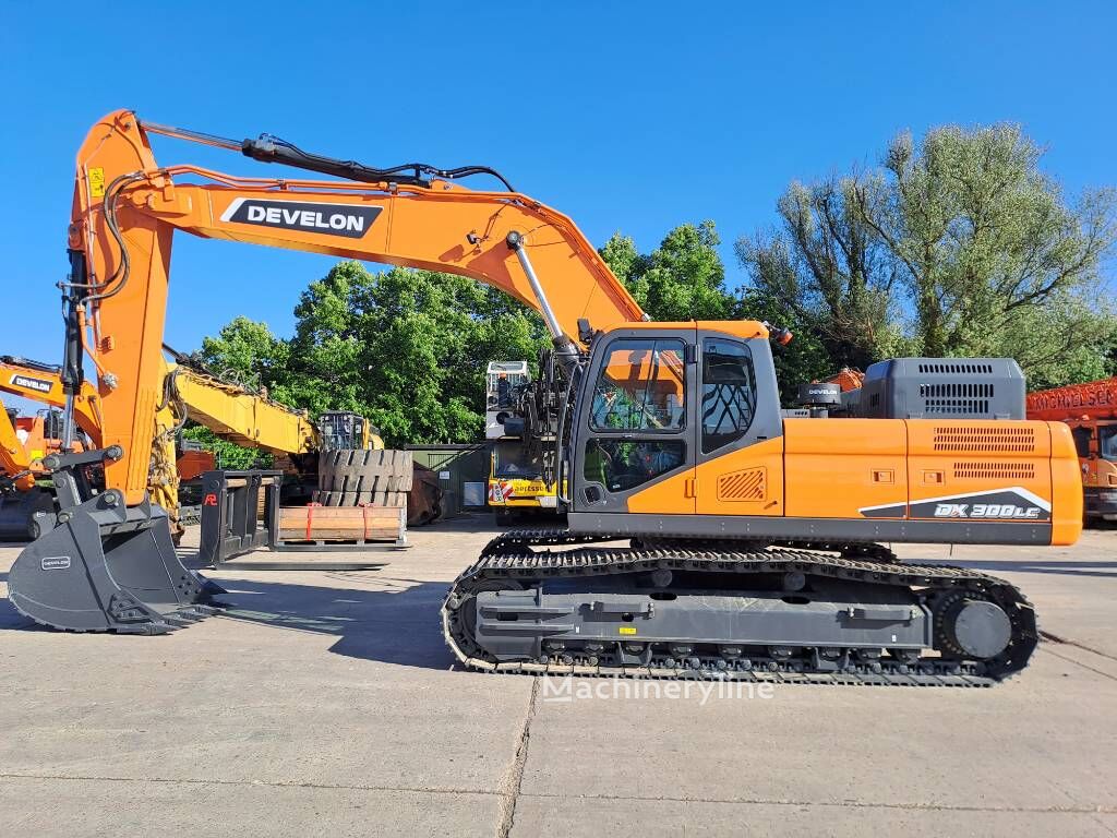 Novi Doosan DX 300 LC-7M bager guseničar