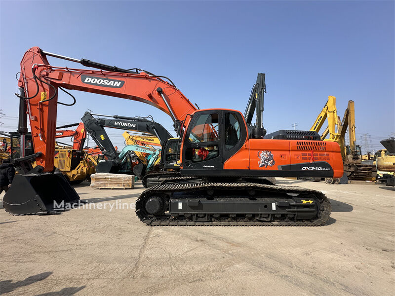 Doosan DX340 bager guseničar