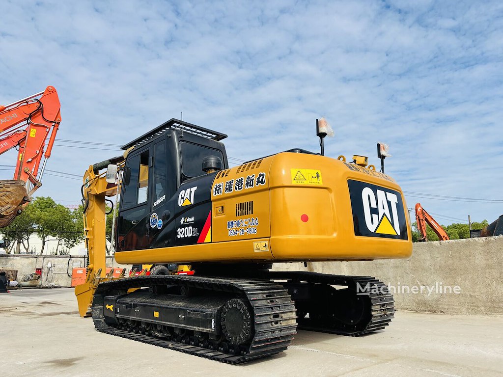 Caterpillar 320D bager guseničar