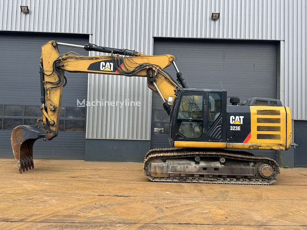 Caterpillar 323E bager guseničar
