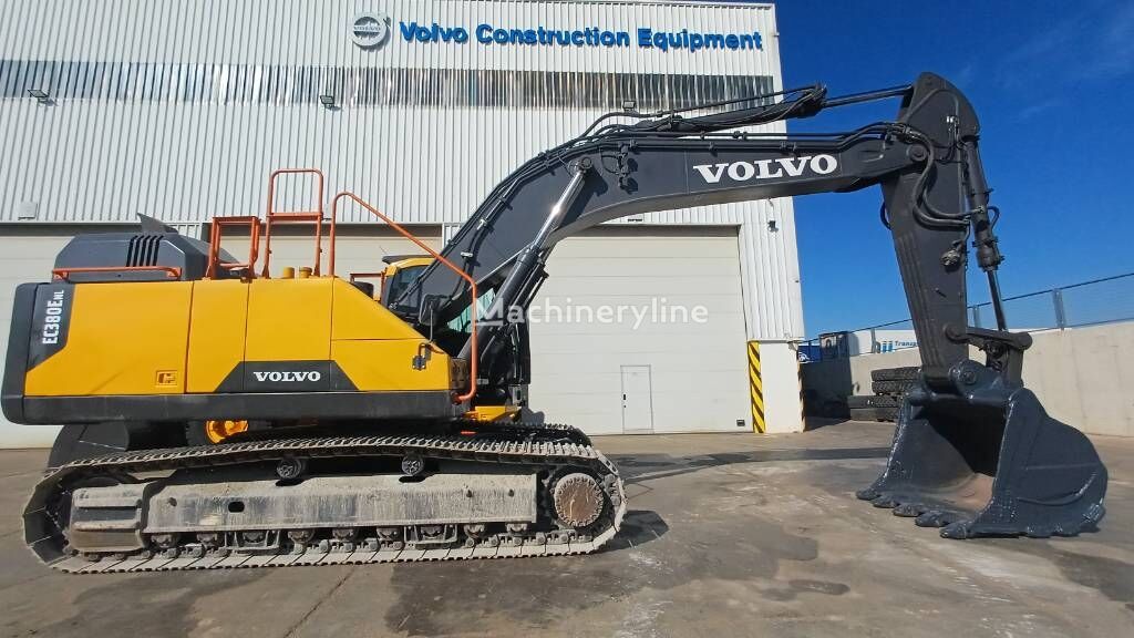 Novi Volvo EC 380ENL bager guseničar