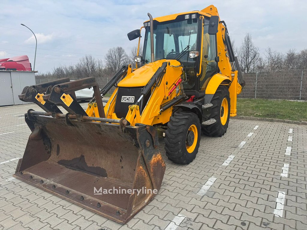 JCB 3CX bager-utovarivač
