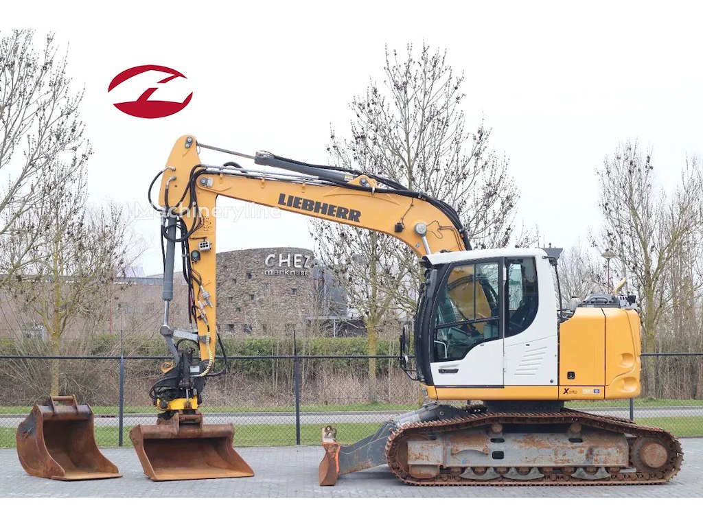 Liebherr R914 COMPACT STD | ROTOTILT | 2X BUCKET | DOZERBLADE bager guseničar