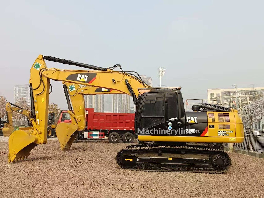 Caterpillar 320D2L bager guseničar
