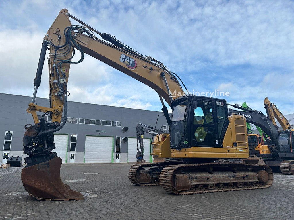 Caterpillar 325 07B Next Gen bager guseničar