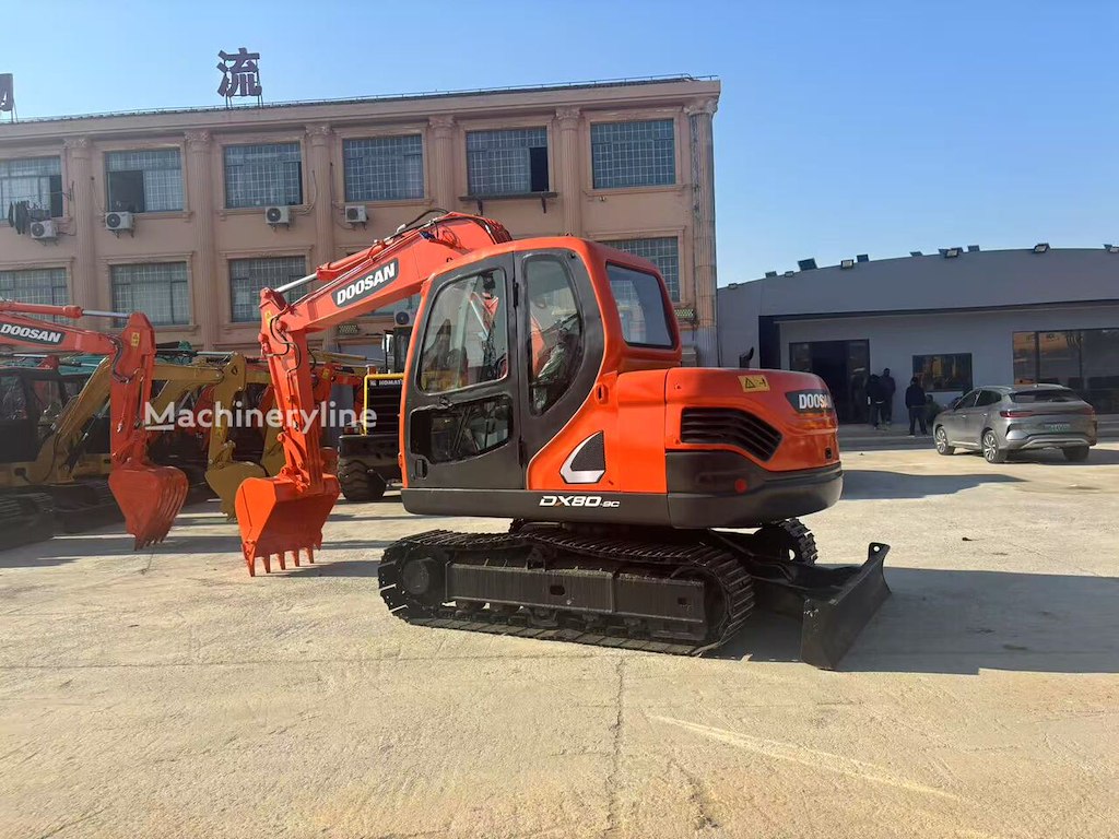 Doosan DX80 midi bager
