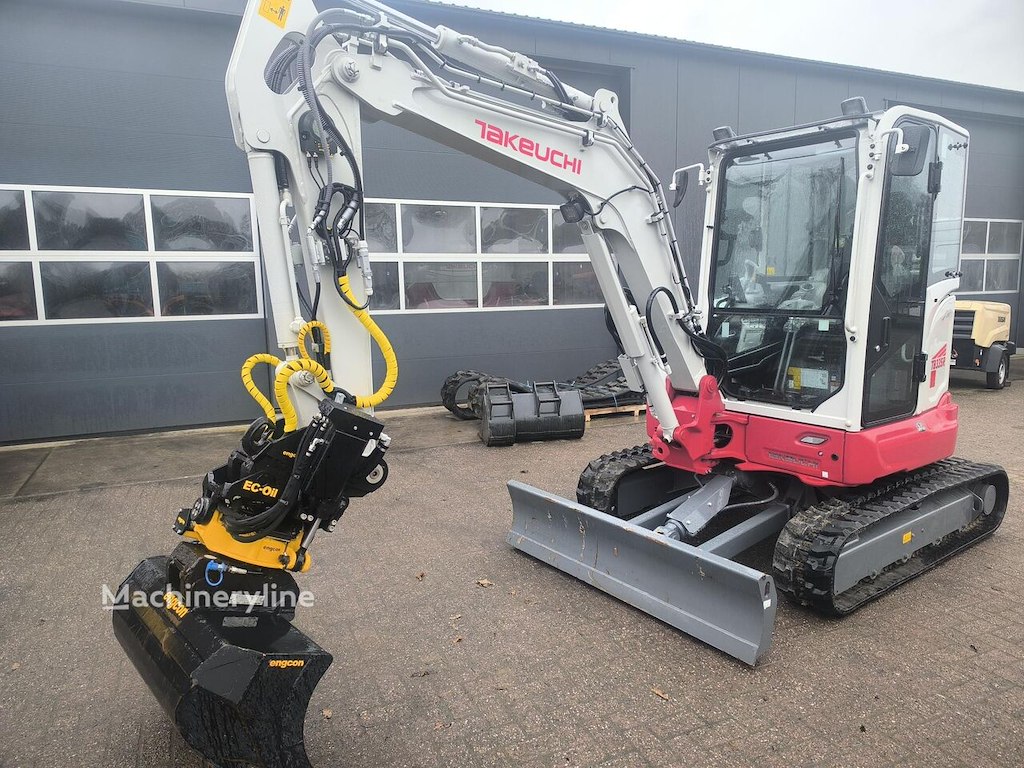 Takeuchi tb335r mini bager