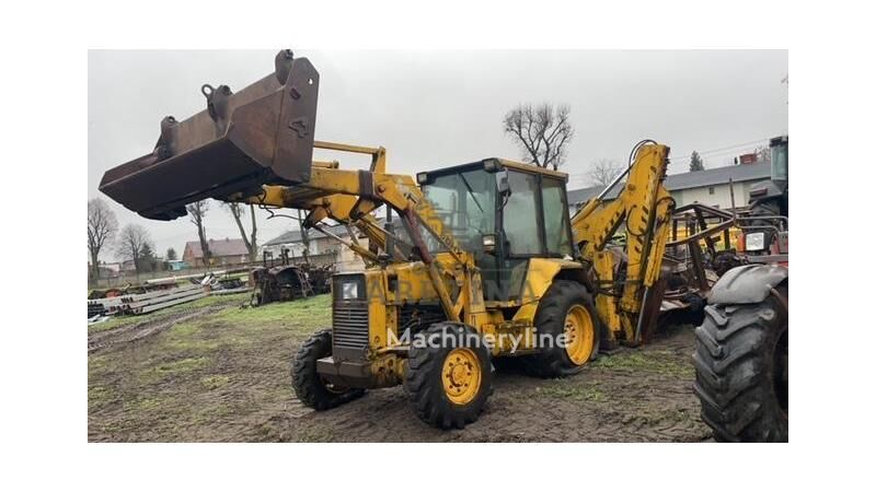 Massey Ferguson bager-utovarivač