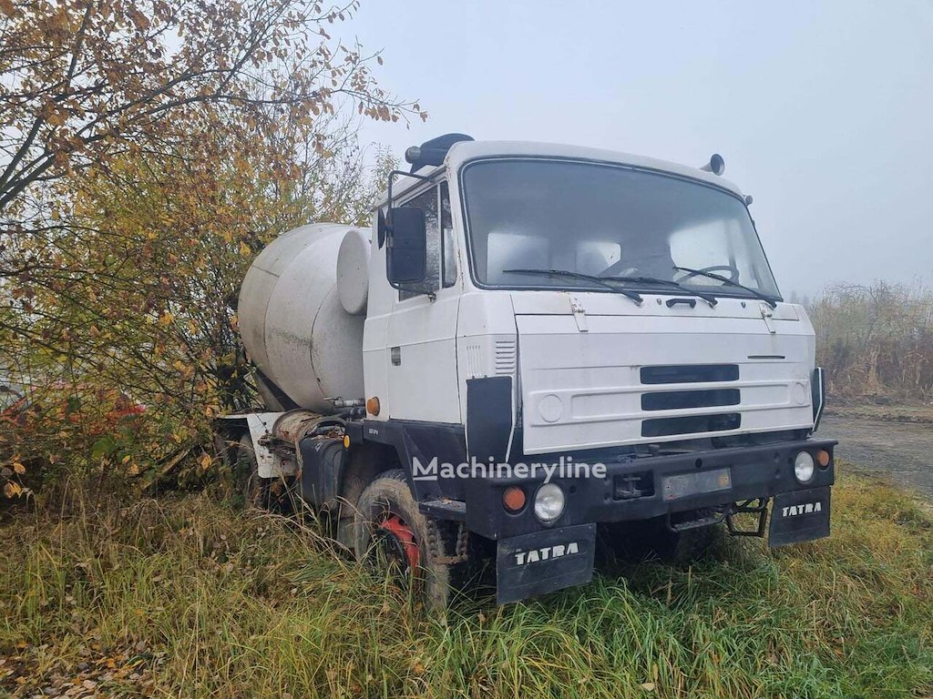 Tatra T815-250 kamion s mešalicom za beton