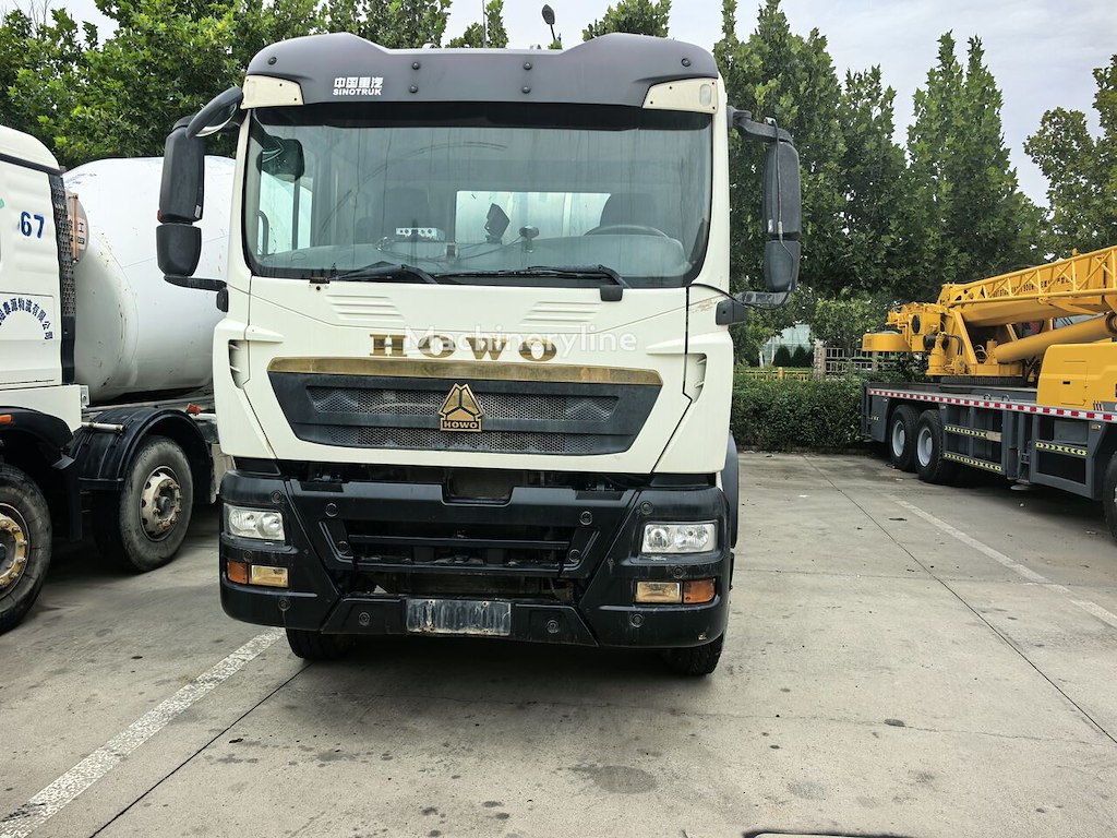 Howo TX340 kamion s mešalicom za beton