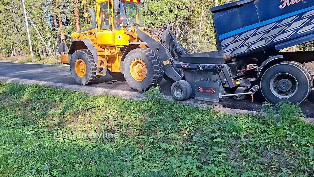 Novi Reptail Road widener finišer za ivičnjake