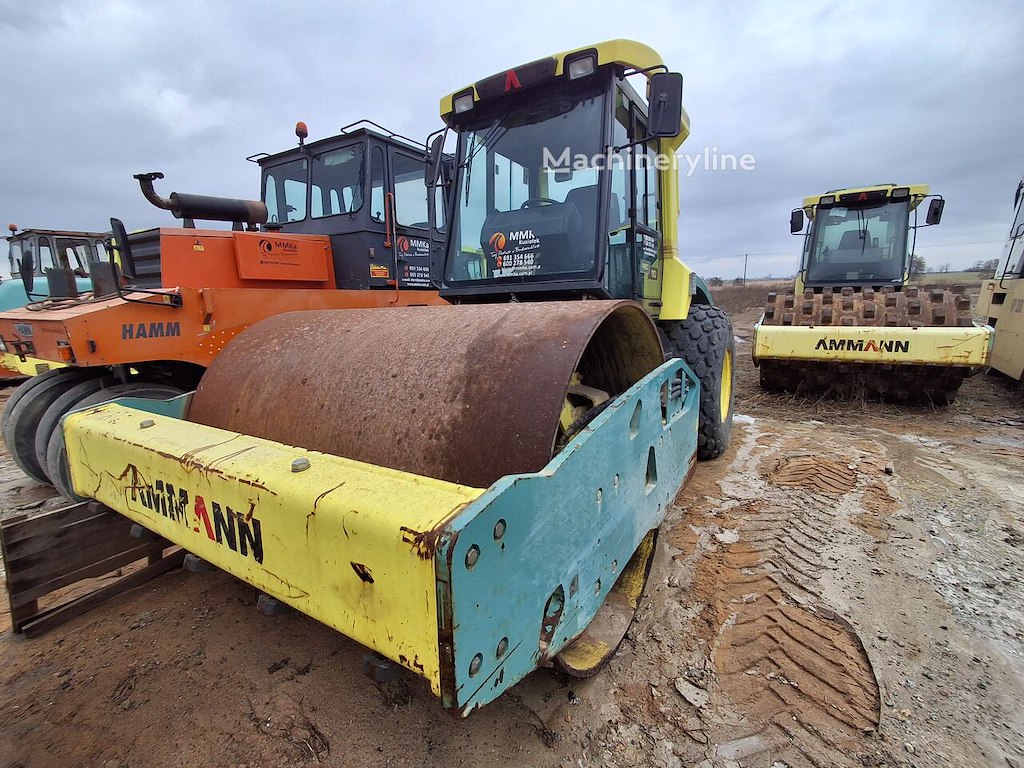 Ammann ASC 110 kompaktor s jednim valjkom