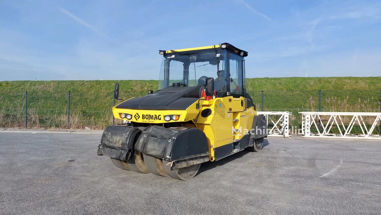 BOMAG BW28RH pneumatski valjak