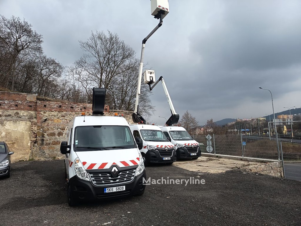 Renault Master Klubb K32, stabilizátory auto dizalica s korpom