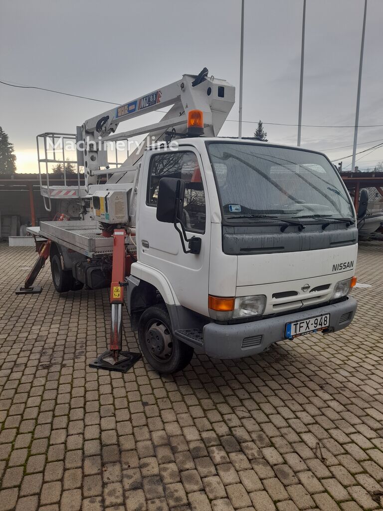 Nissan Cabstar Socage 18.8 auto dizalica s korpom