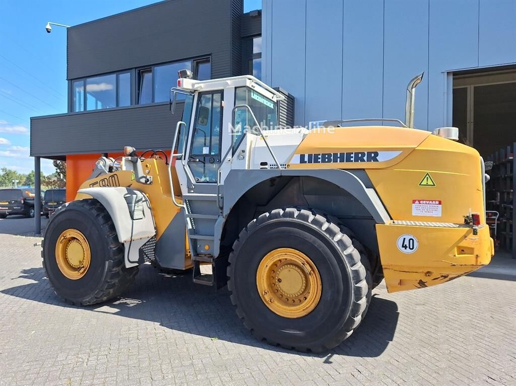 Liebherr L580 prednji utovarivač