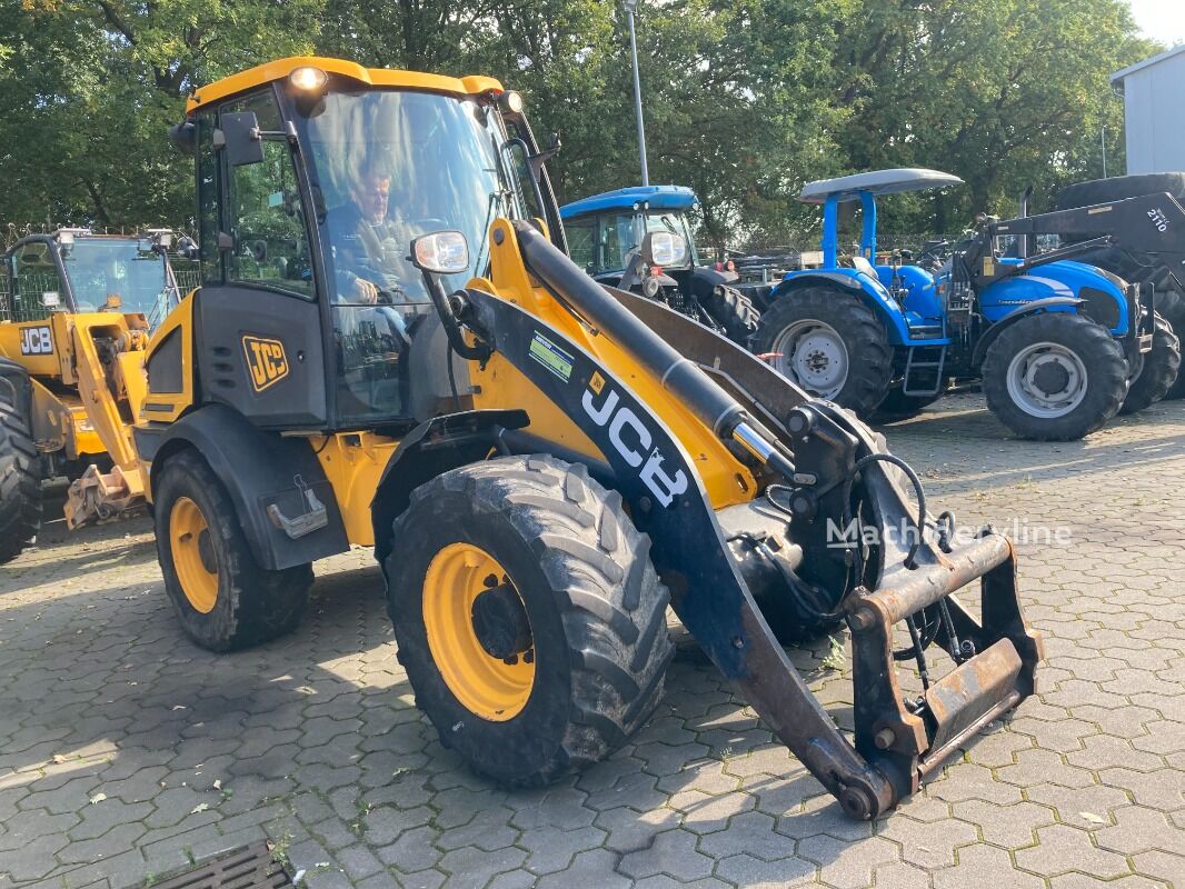 JCB 409 prednji utovarivač