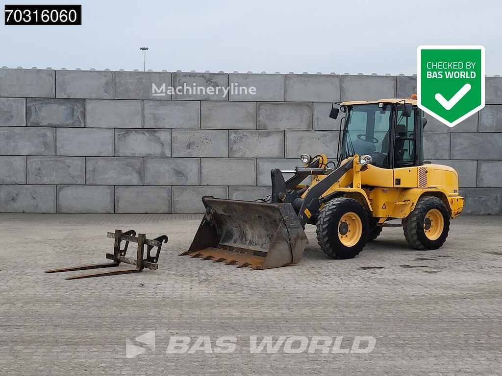 Volvo L30 G prednji utovarivač