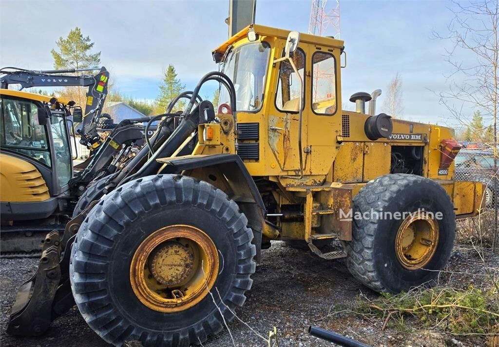 Volvo BM 4500 prednji utovarivač