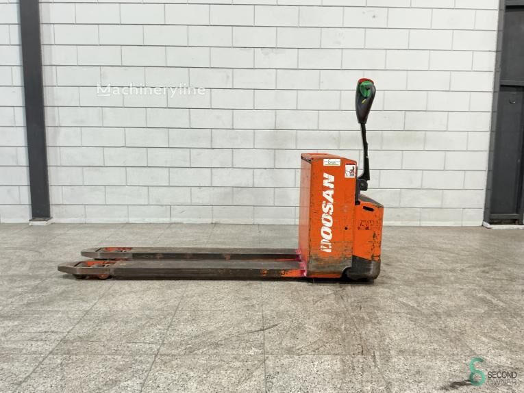 Doosan LEDH18 električni paletar