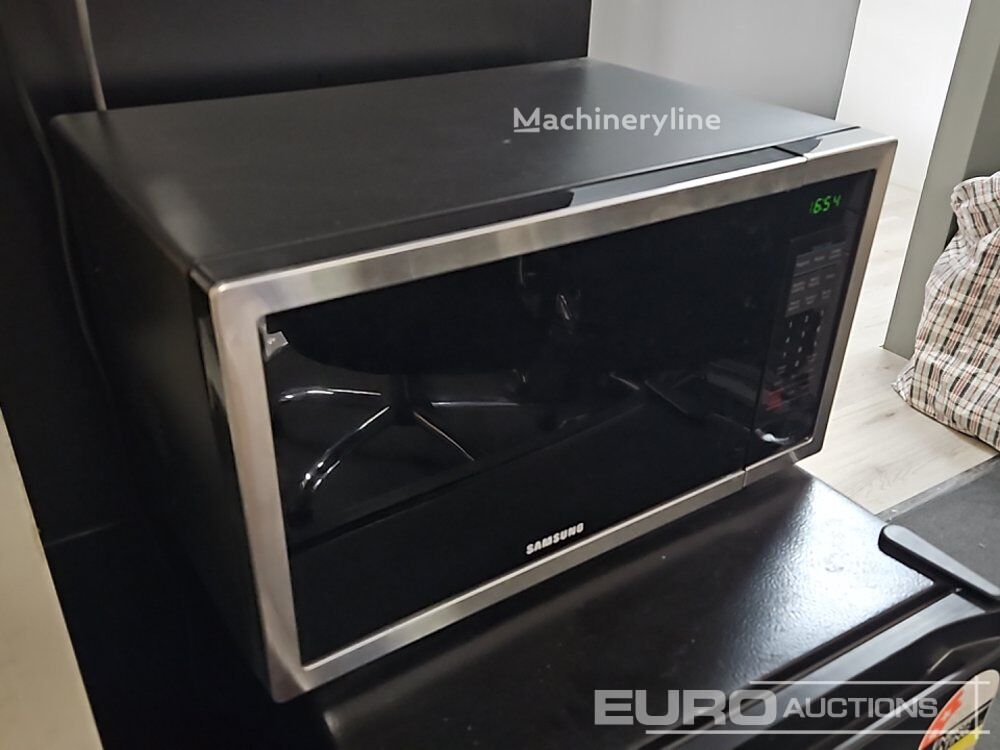 Prodaje se Samsung Microwave mikrotalasnu pećnicu na aukciji