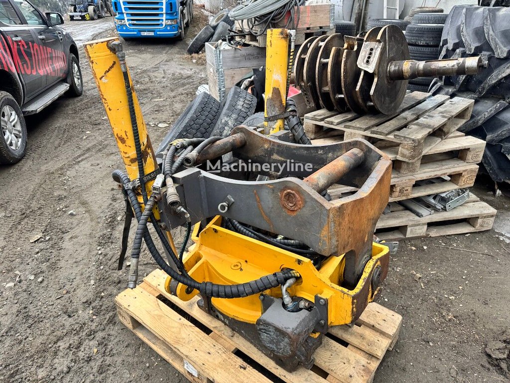 Prodaje se Engcon Andre Engcon tiltrotator S70/S70 na aukciji