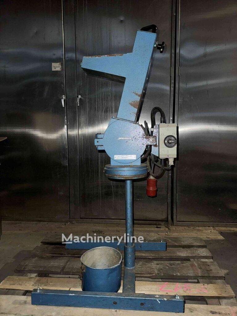 Retsch SM 1 granulator