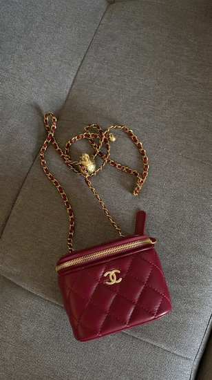 Chanel Vanity - Bordo Gold Ball
