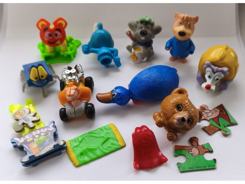 LOT 3 nepotpunih Kinder figurica