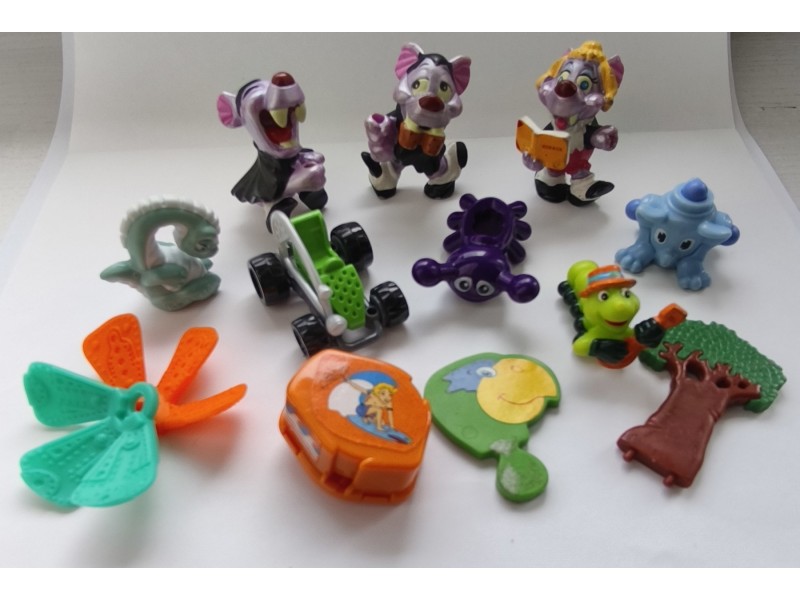 LOT 4 nepotpunih Kinder figurica