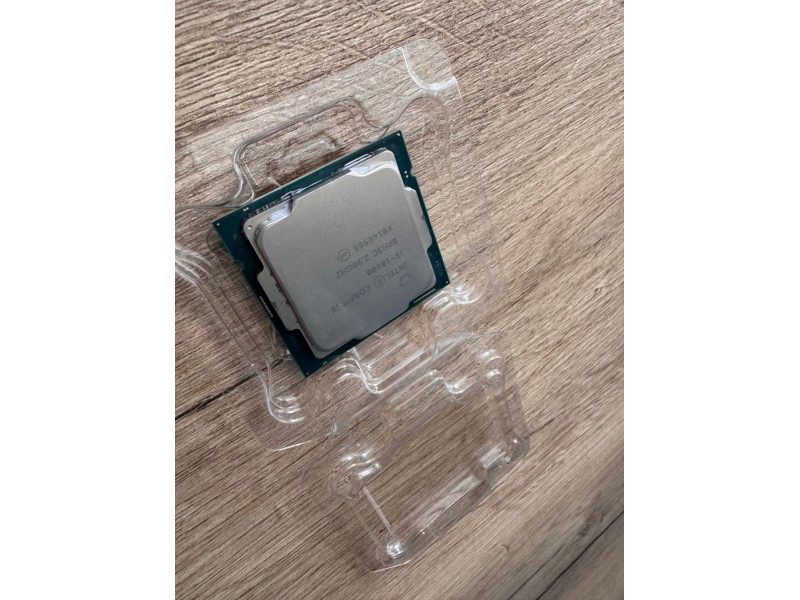 LGA 1200 Intel i5 10400