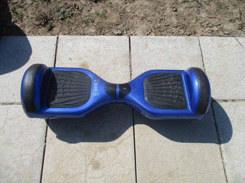 Plavi Hoverboard -citaj opis