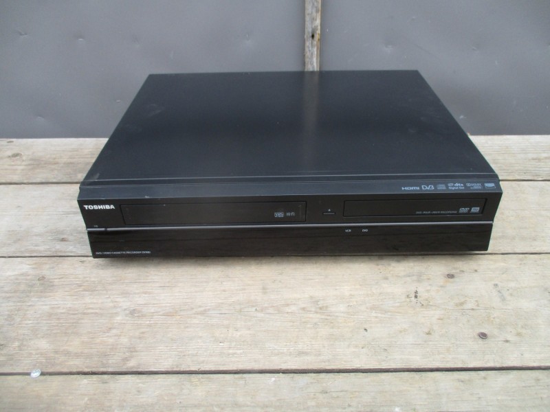 TOSHIBA DVR80KF DVD-VHS Recorder-citaj opis