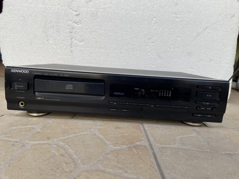 KENWOOD CD DP-3060 - neispravan