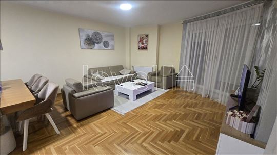 Stan,Novi Sad,Bulevar Evrope,kv: 91.00