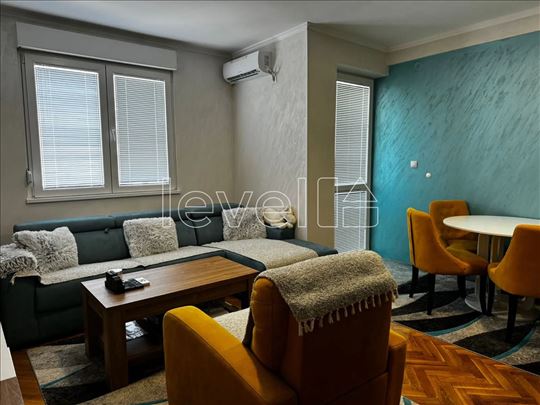 Stan,Novi Sad,Centar,kv: 68.00