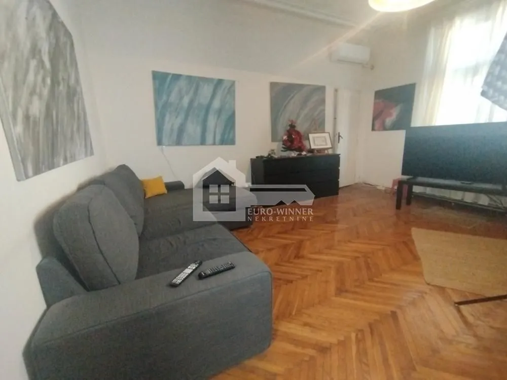 Prodaja, četvorosoban stan, 92m², Stari Grad, Beograd