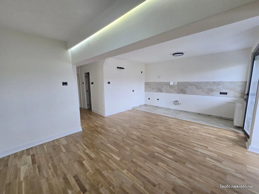 Prodaja, trosoban stan, 75m², Južni Bulevar, Vračar Sve Podlokacije