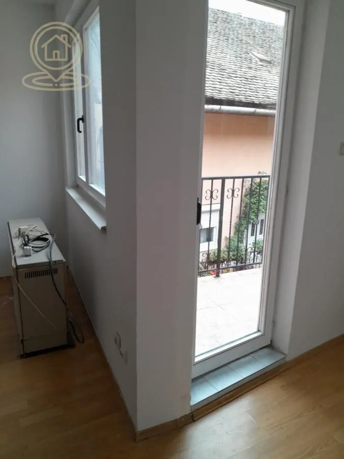 Izdavanje, poslovni prostor, 35m², Stari grad, Novi Sad